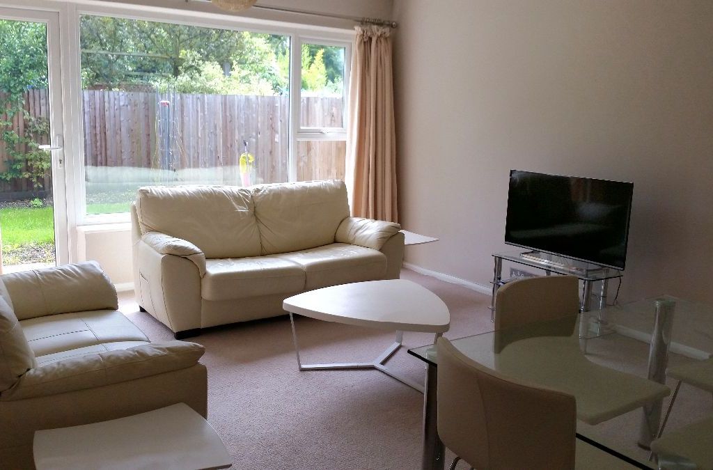 2 bed maisonette to rent in Chestnut Grove, New Malden KT3, £2,000 pcm ...