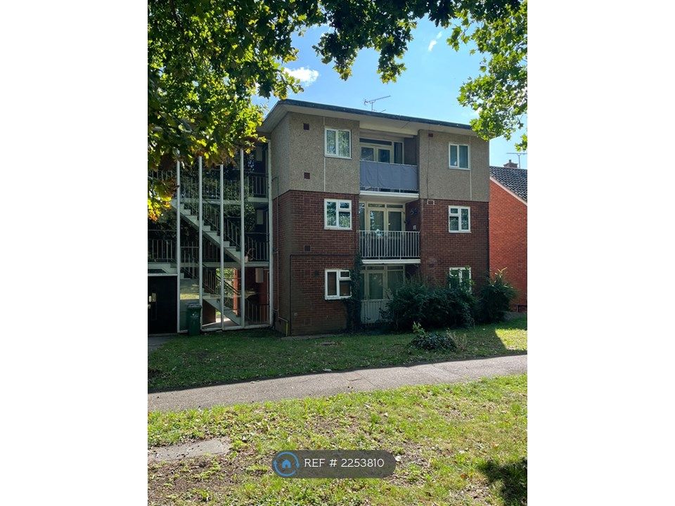 1 bed flat to rent in Long Riding, Basildon SS14, £995 pcm - Zoopla