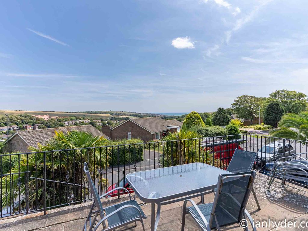 3 bed bungalow for sale in Wanderdown Way, Ovingdean, Brighton BN2, £ ...