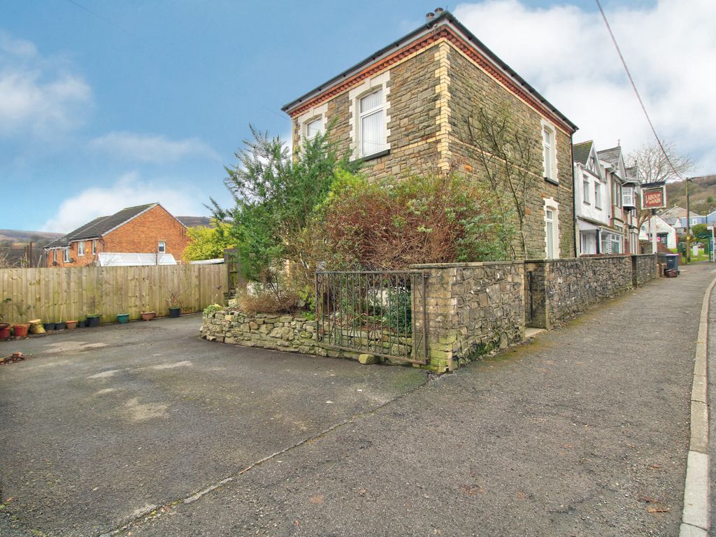 3 bed detached house for sale in High Street, Pontypool NP4, £300,000 ...