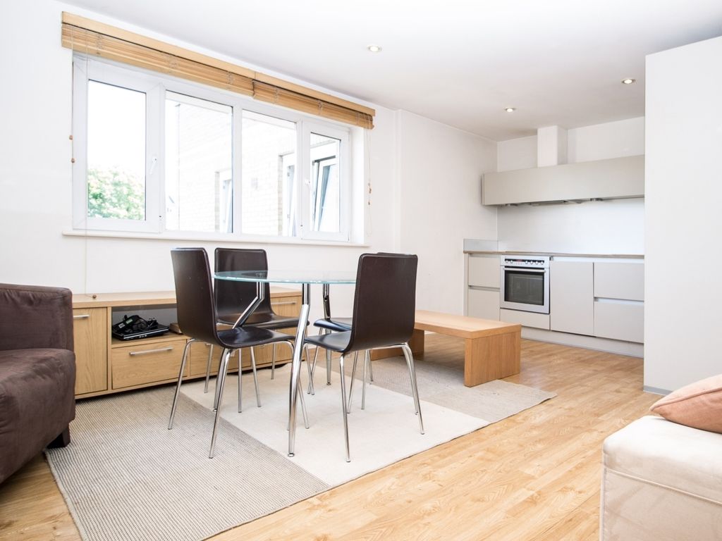2 bed flat to rent in Queensgate House, Bow Central, Bow E3, £1,863 pcm ...