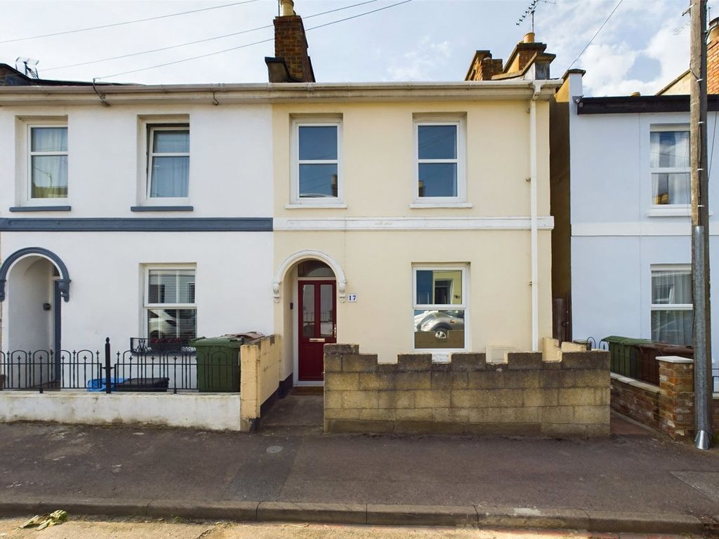 3 Bed End Terrace House For Sale In Great Western Terrace Cheltenham