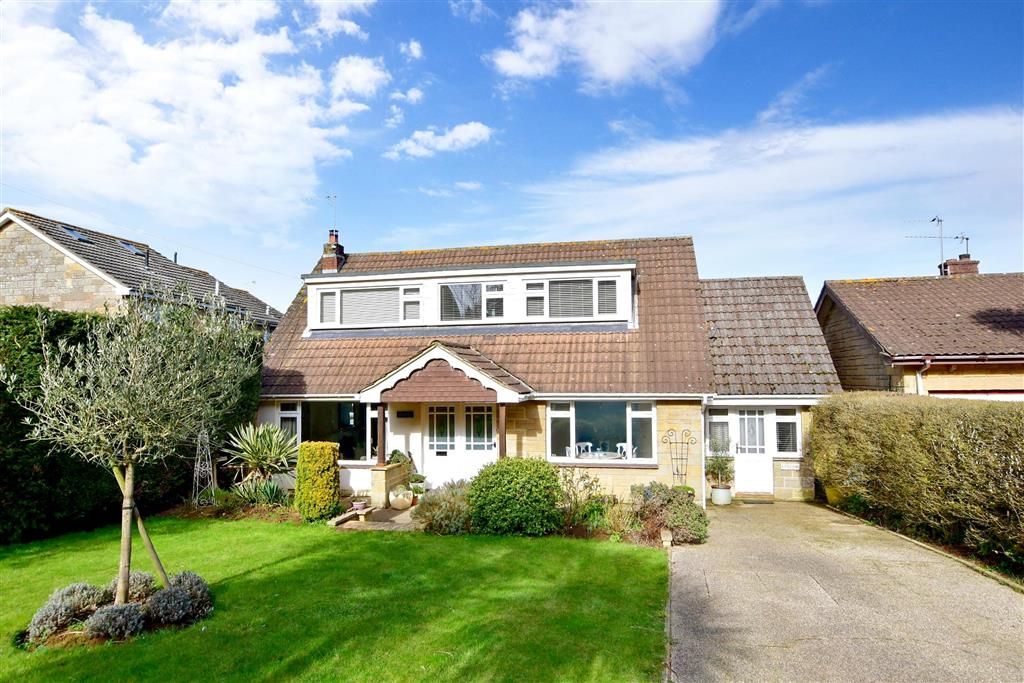 4 bed bungalow for sale in High Street, Godshill, Isle Of Wight PO38 ...