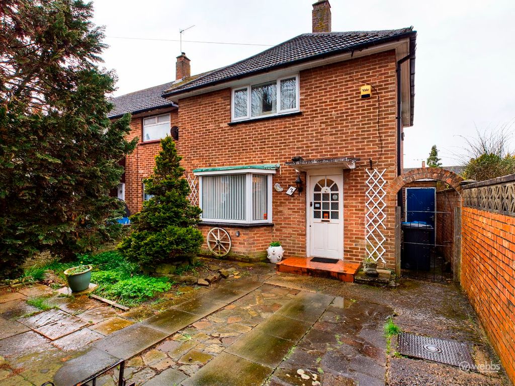 2 bed terraced house for sale in Warbank Close, New Addington, Croydon ...