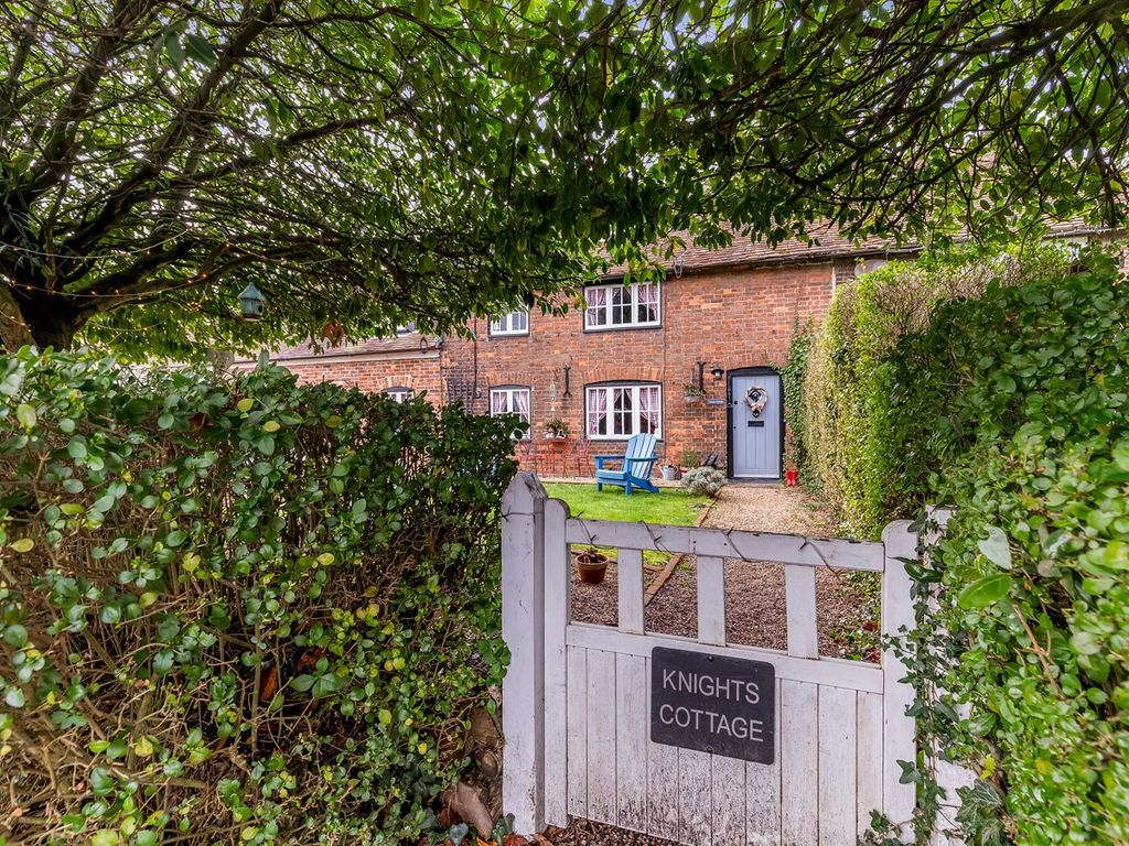 4 bed property for sale in Ruckinge Road, Bilsington, Ashford TN25, £ ...