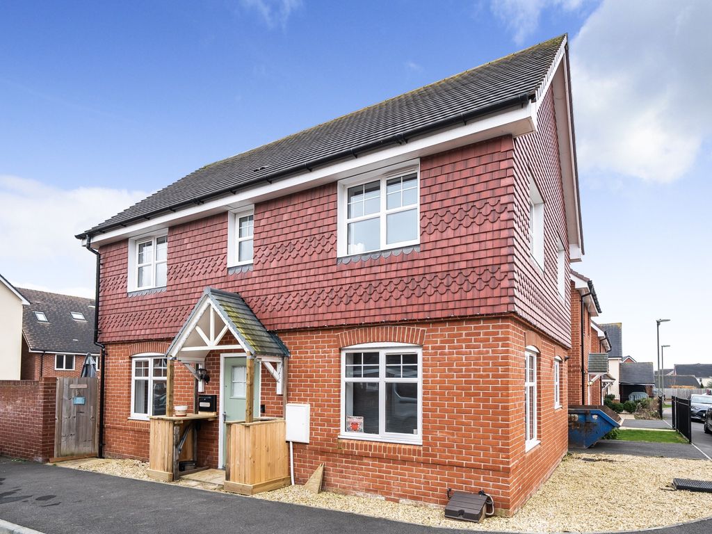 3 bed link-detached house for sale in Arena Close, Andover SP11, £ ...