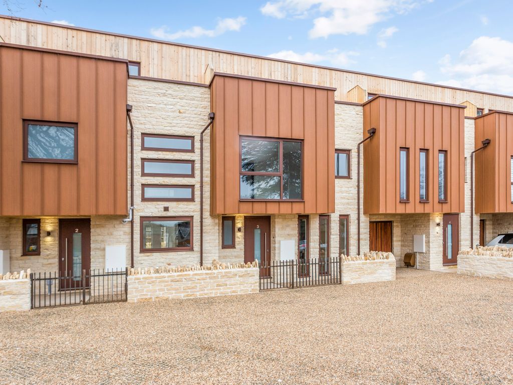 4 bed terraced house to rent in Castleton Villas, Charlton Kings ...