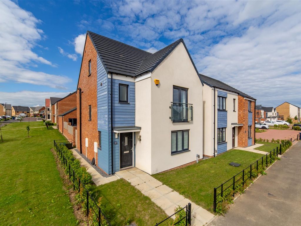 4 bed detached house to rent in Roseden Way, Newcastle Upon Tyne NE13 ...