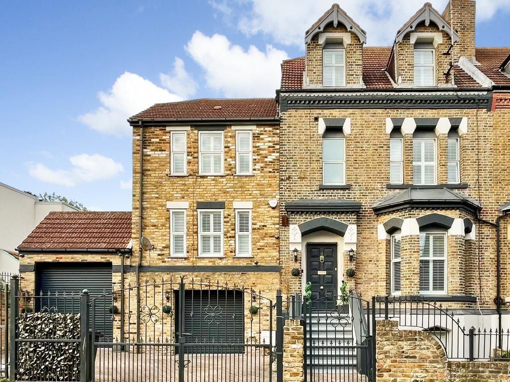 7 bed semi-detached house for sale in Elms Avenue, Ramsgate CT11, £ ...