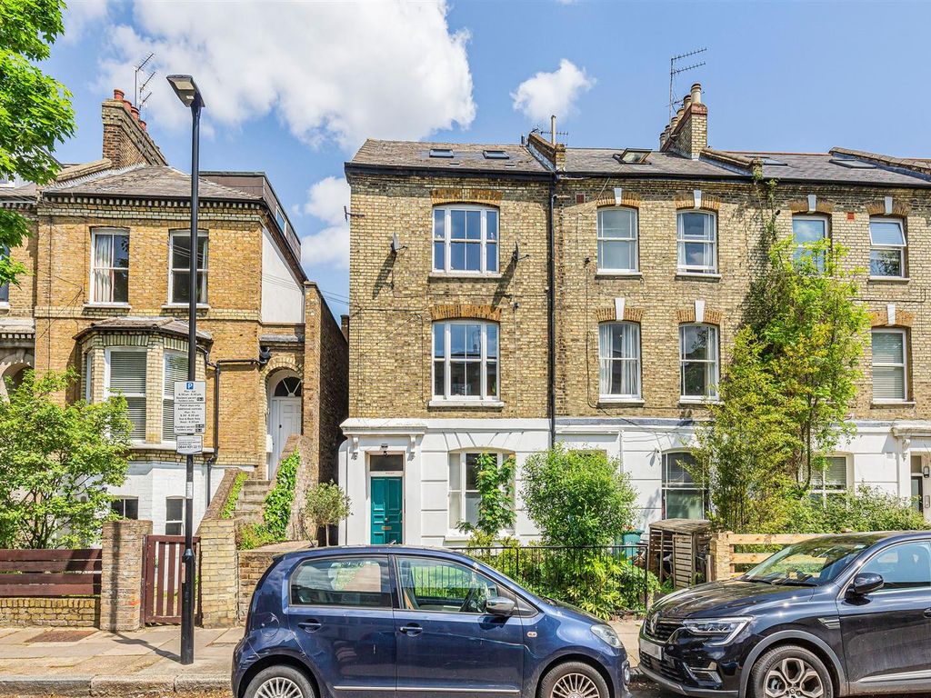 2 bed flat for sale in Regina Road, London N4 - Zoopla