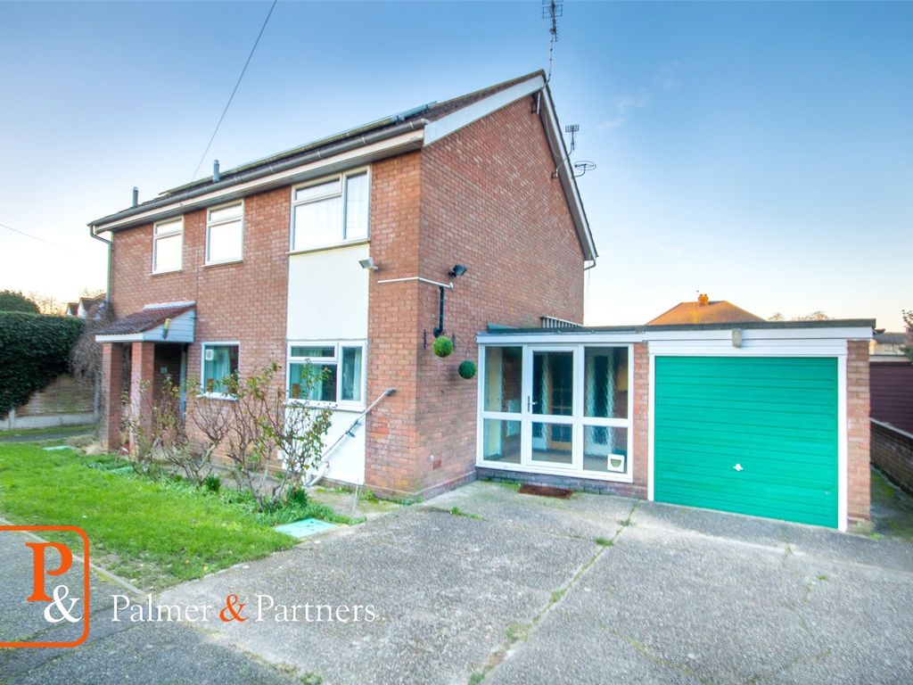 4 Bed Detached House For Sale In Pond Chase Prettygate Colchester