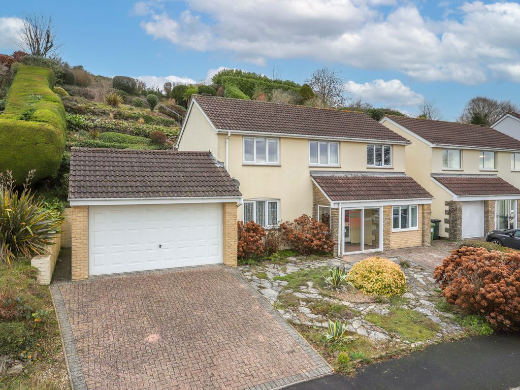 4 Bed Detached House For Sale In Blenheim Close Newton Abbot Tq12 £