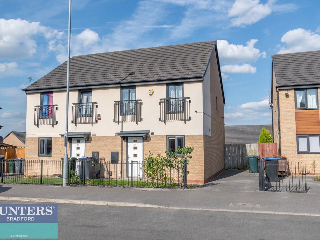 3 bed semi-detached house to rent in Roundwood Avenue Ravenscliffe ...