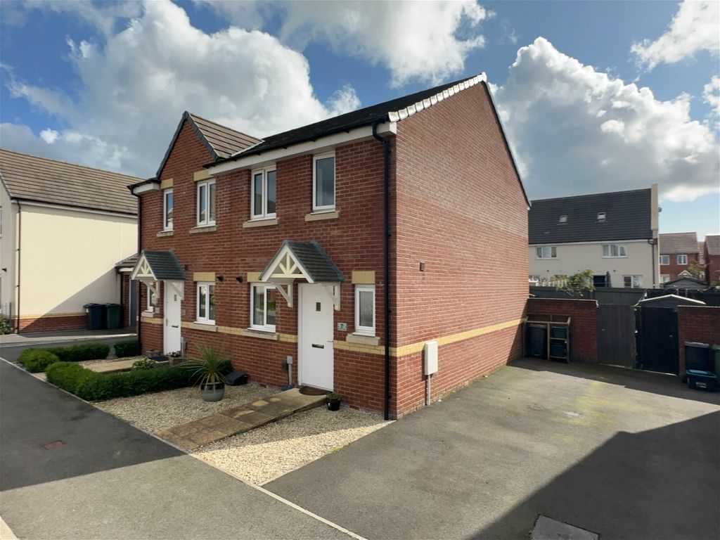 New Home 2 Bed Semi Detached House For Sale In Cowslip Crescent