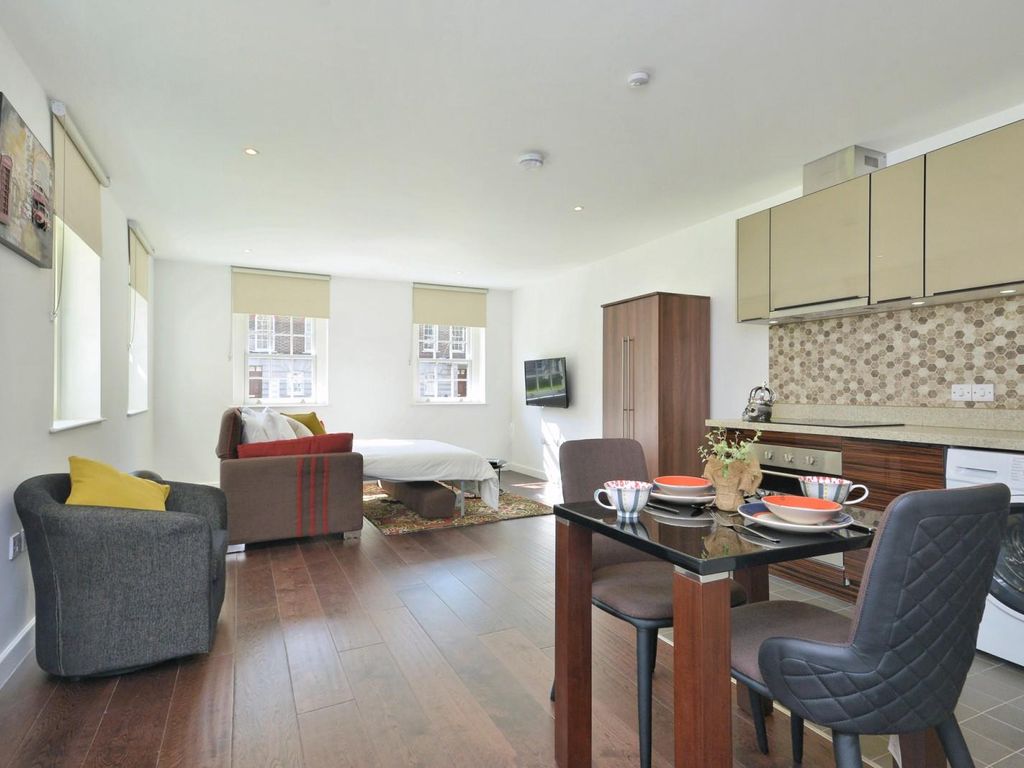 Studio to rent in King Henry Terrace, 162 The Highway, Sovereign Court ...