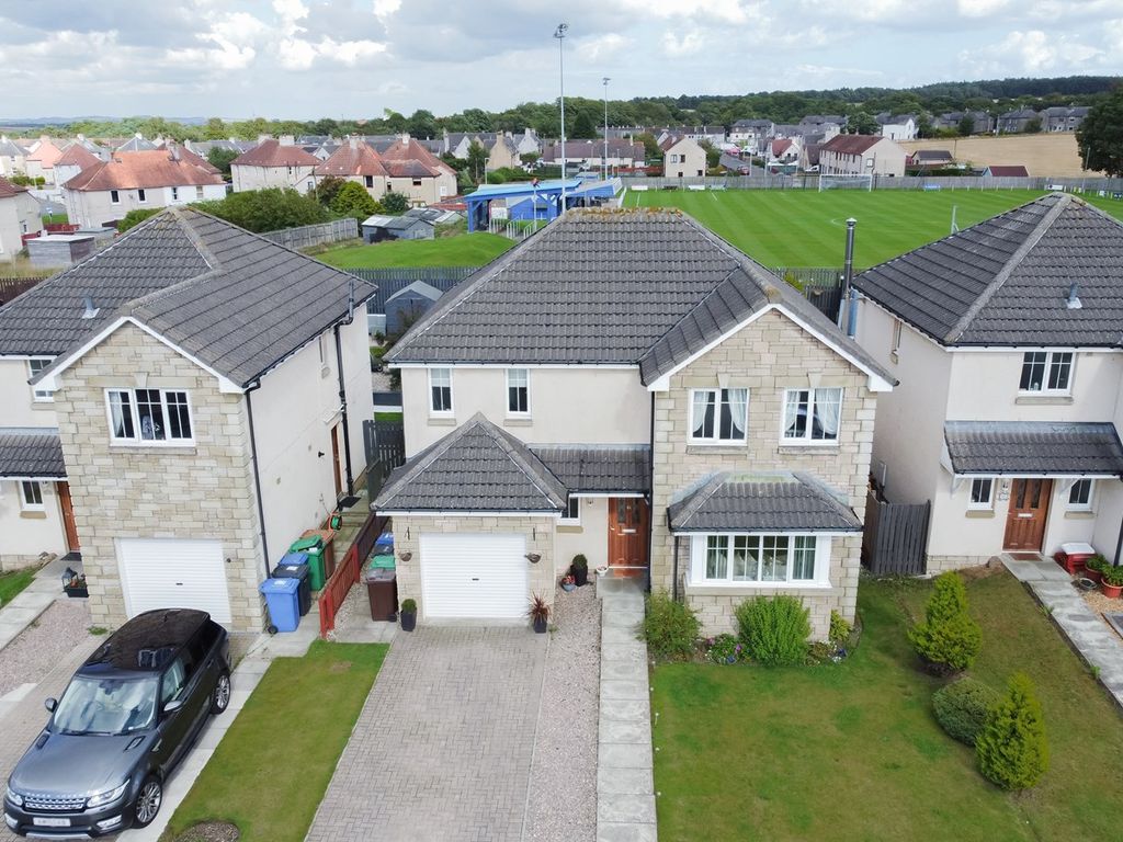 4 Bed Property For Sale In Bluebell Gardens Cardenden Lochgelly Ky5