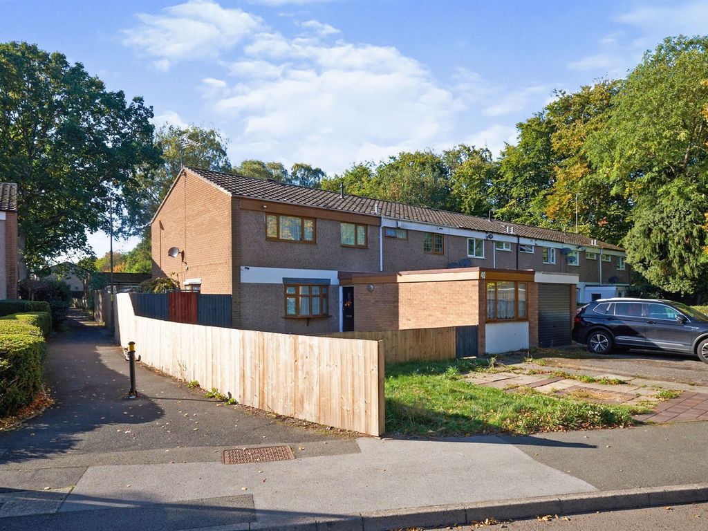 5 bed end terrace house for sale in Lamb Close, Shard End, Birmingham ...