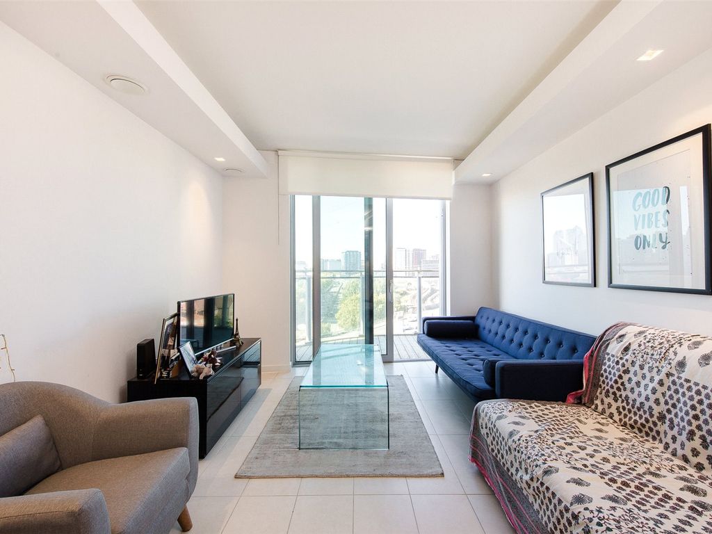 1 bed flat to rent in Hoola Building, 1 Tidal Basin Road, London E16, £ ...