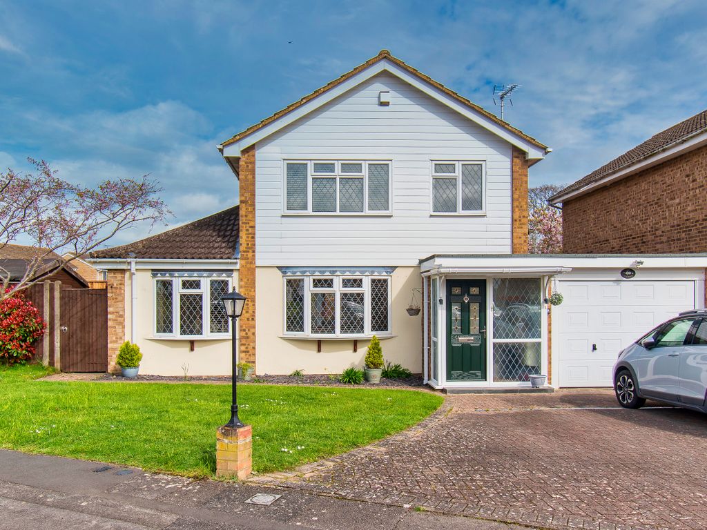 3 Bed Link Detached House For Sale In Loxwood Earley Reading Rg6 £