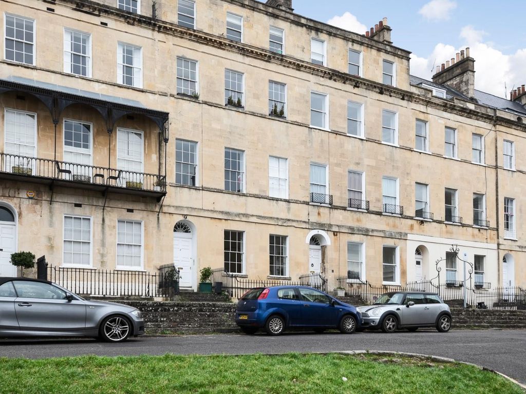 1 bed flat to rent in Portland Place, Bath BA1, £1,050 pcm - Zoopla