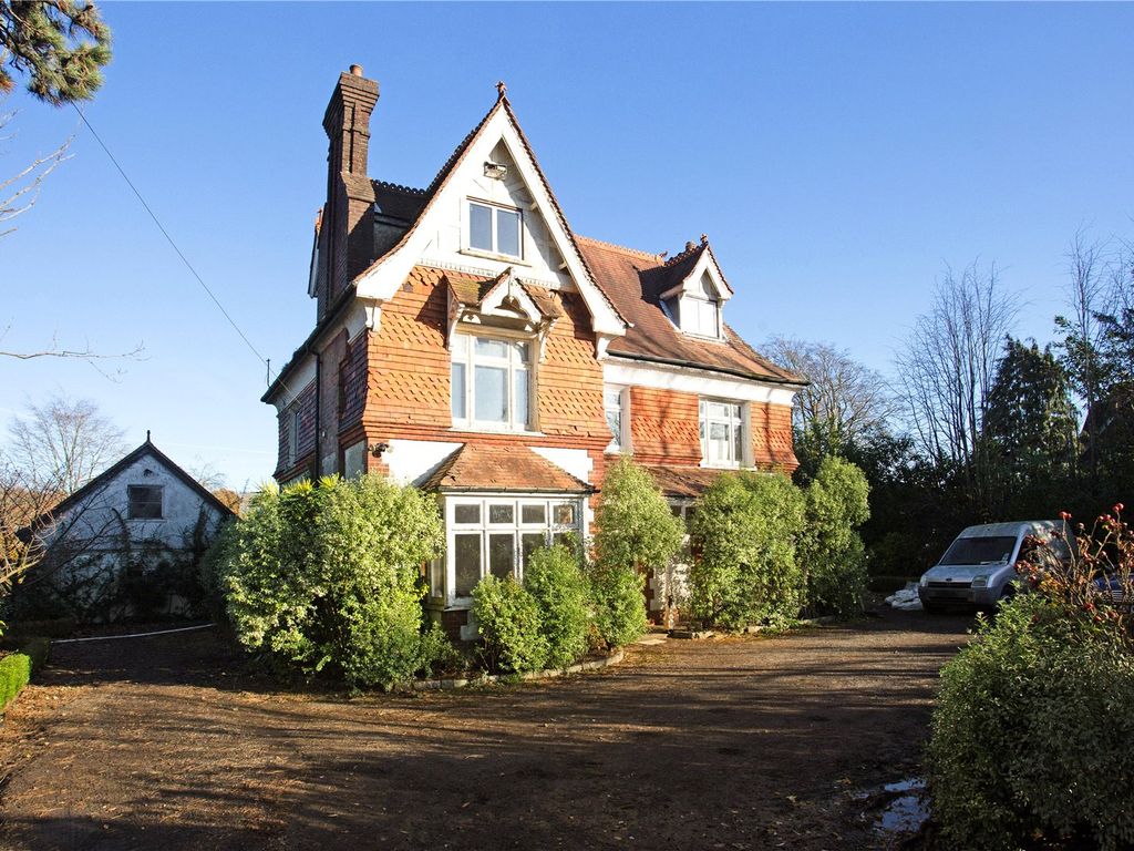 7 Bed Detached House For Sale In Brighton Road Lower Kingswood