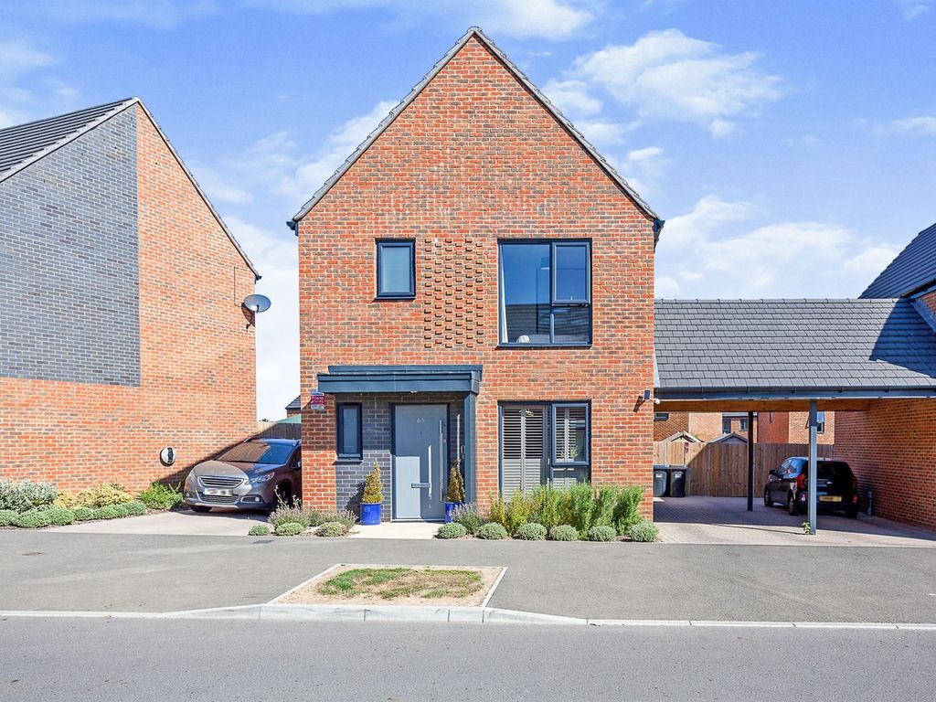 3 bed detached house for sale in Bellevue Farm Road, Pease Pottage ...