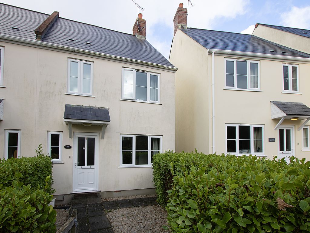 2 bed property to rent in Maurepas Road, St Peter Port, Guernsey GY1, £ ...