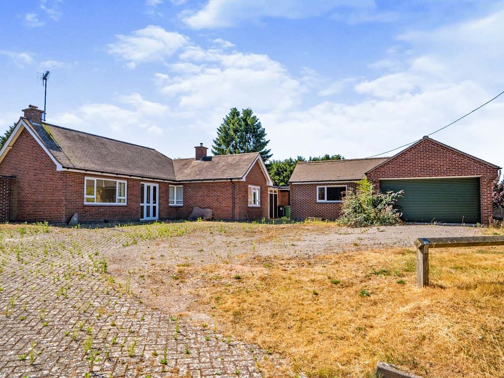 2 Bed Detached Bungalow For Sale In Station Road Broughton Astley