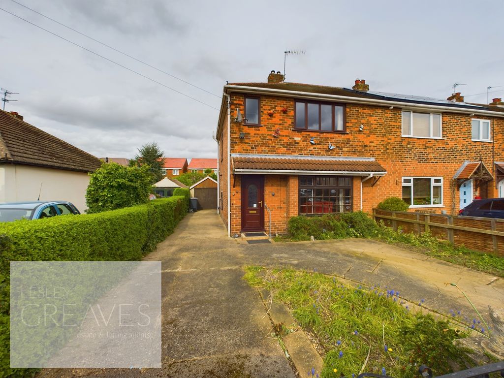 2 bed end terrace house for sale in Linden Grove, Gedling, Nottingham ...