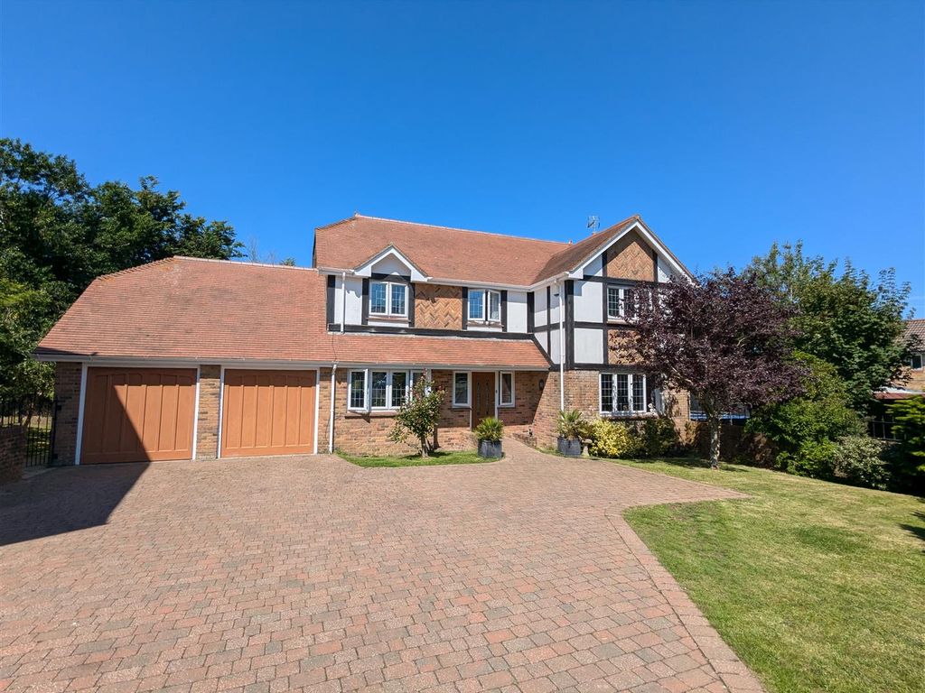 5 bed detached house for sale in Rushclose, Shanklin PO37, £750,000 ...