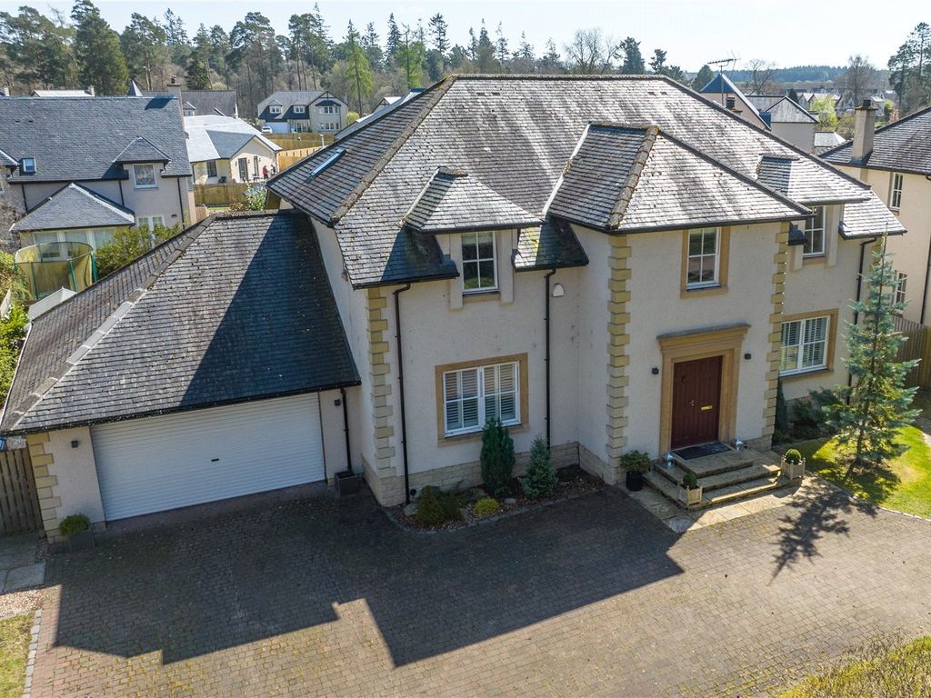 5 bed detached house for sale in The Avenue, Murthly, Perth PH1, £ ...