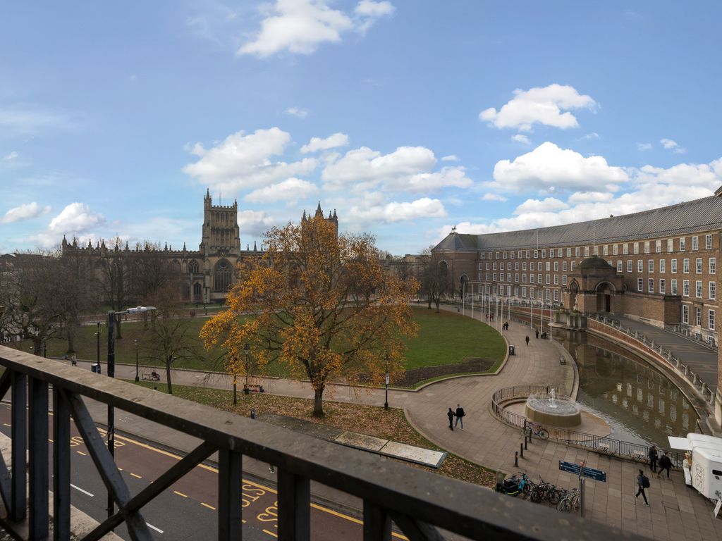 2 bed flat for sale in Unity Street, Bristol, Somerset BS1, £385,000 ...