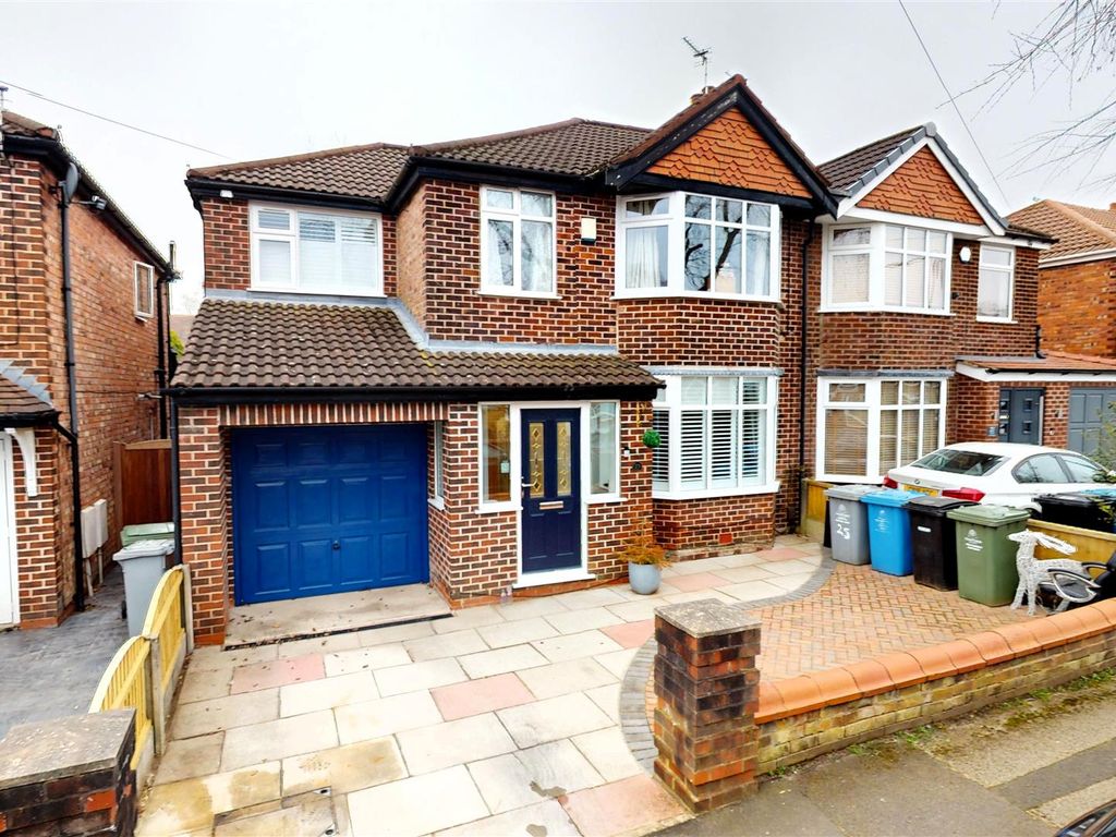 5 Bed Semi Detached House For Sale In Salisbury Road Urmston