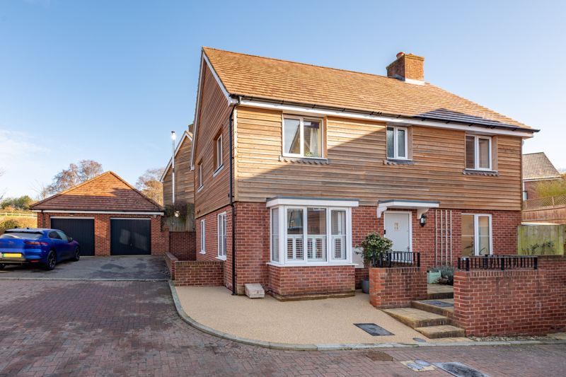 4 Bed Detached House For Sale In Queenstock Lane Buxted Uckfield Tn22