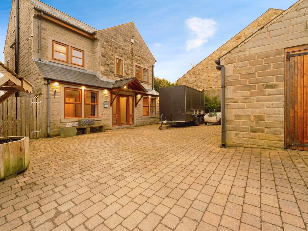5 bed detached house for sale in Higher Howorth Fold, Burnley BB11, £ ...