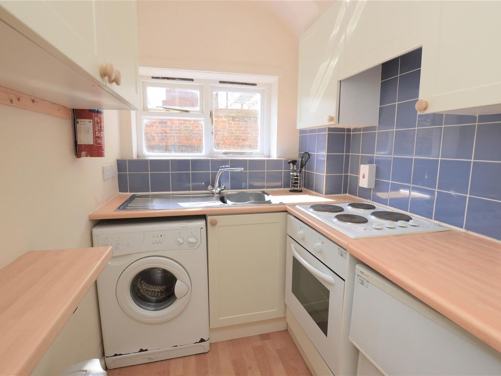 Studio to rent in Prospect Street, Reading RG1 - Zoopla