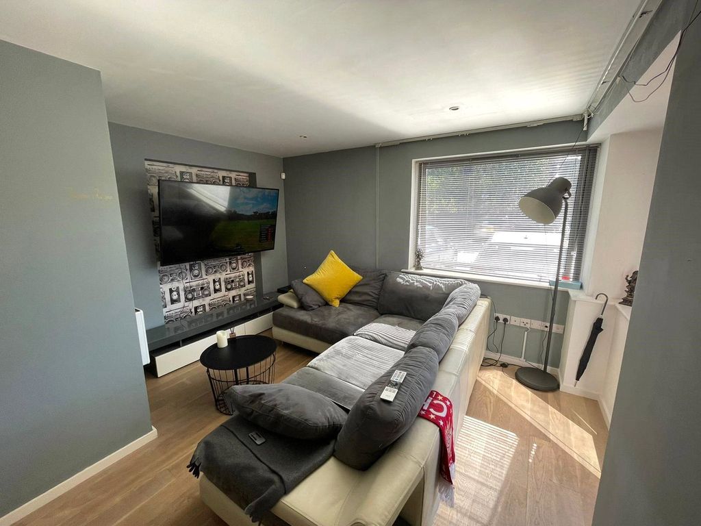 1 bed flat to rent in Castlegate Apartments, 2 Chester Road, Manchester ...