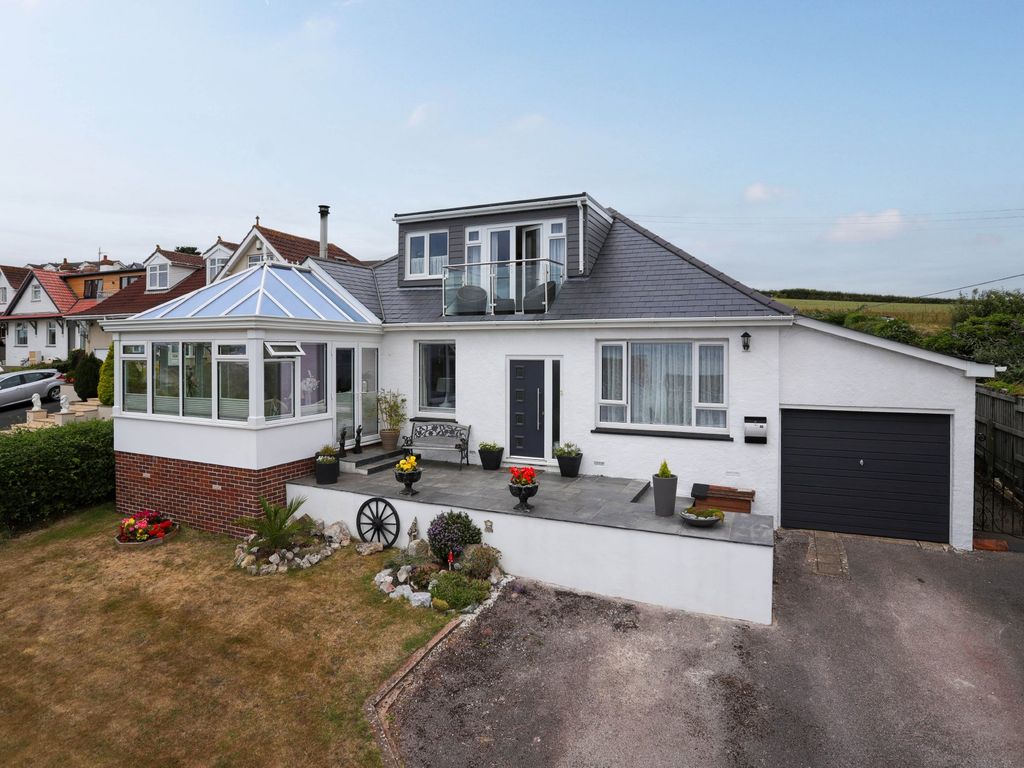 3 Bed Detached Bungalow For Sale In Teignmouth Road Teignmouth Tq14
