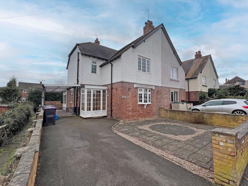 3 Bed Semi Detached House For Sale In The Hookfield Bridgnorth Wv16