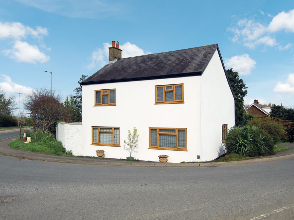 4 bed detached house for sale in Bedford Road, Roxton MK44, £550,000 ...