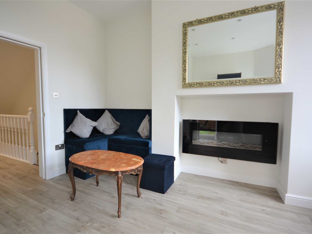 2 bed maisonette to rent in Hendon Way, London NW4 - Zoopla