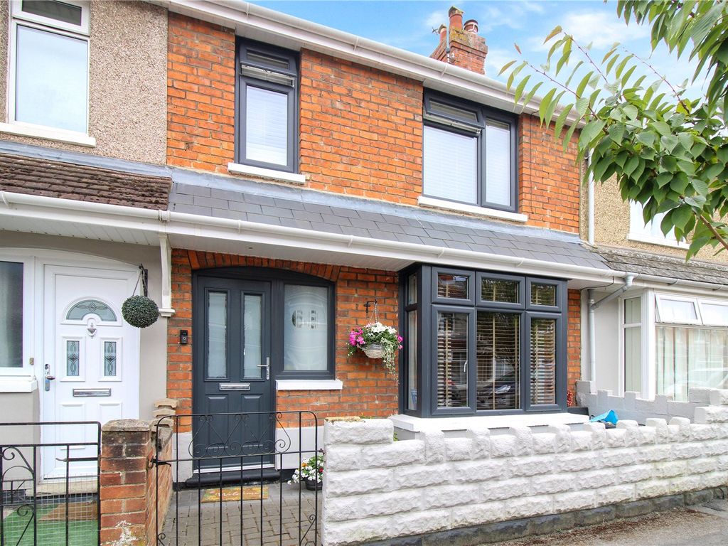 3 Bed Terraced House For Sale In Tydeman Street Gorse Hill Swindon