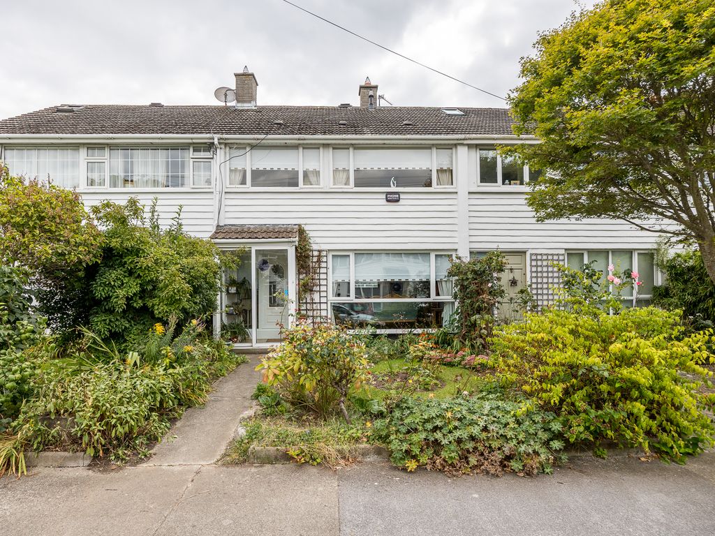 15 Sutton Grove, Sutton, Dublin City, Dublin, Leinster, Ireland, 3 bed ...