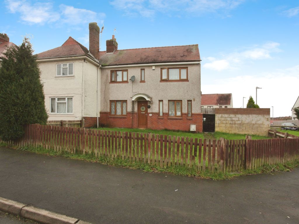 3 bed semi-detached house for sale in Tryan Road, Nuneaton ...