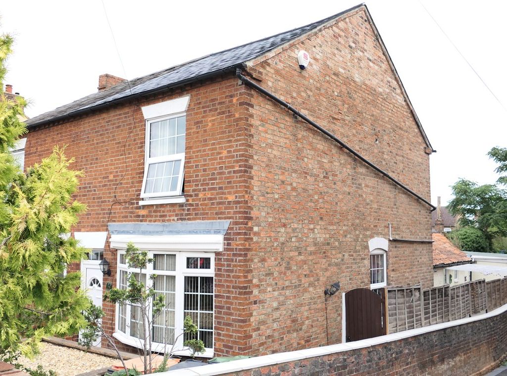3 Bed Semi Detached House For Sale In Bunyan Road Kempston Bedford