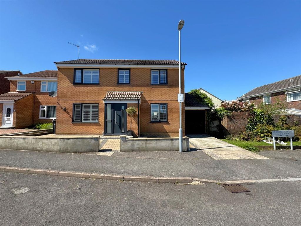 3 Bed Detached House For Sale In St Andrews Avenue Weymouth Dt3 £