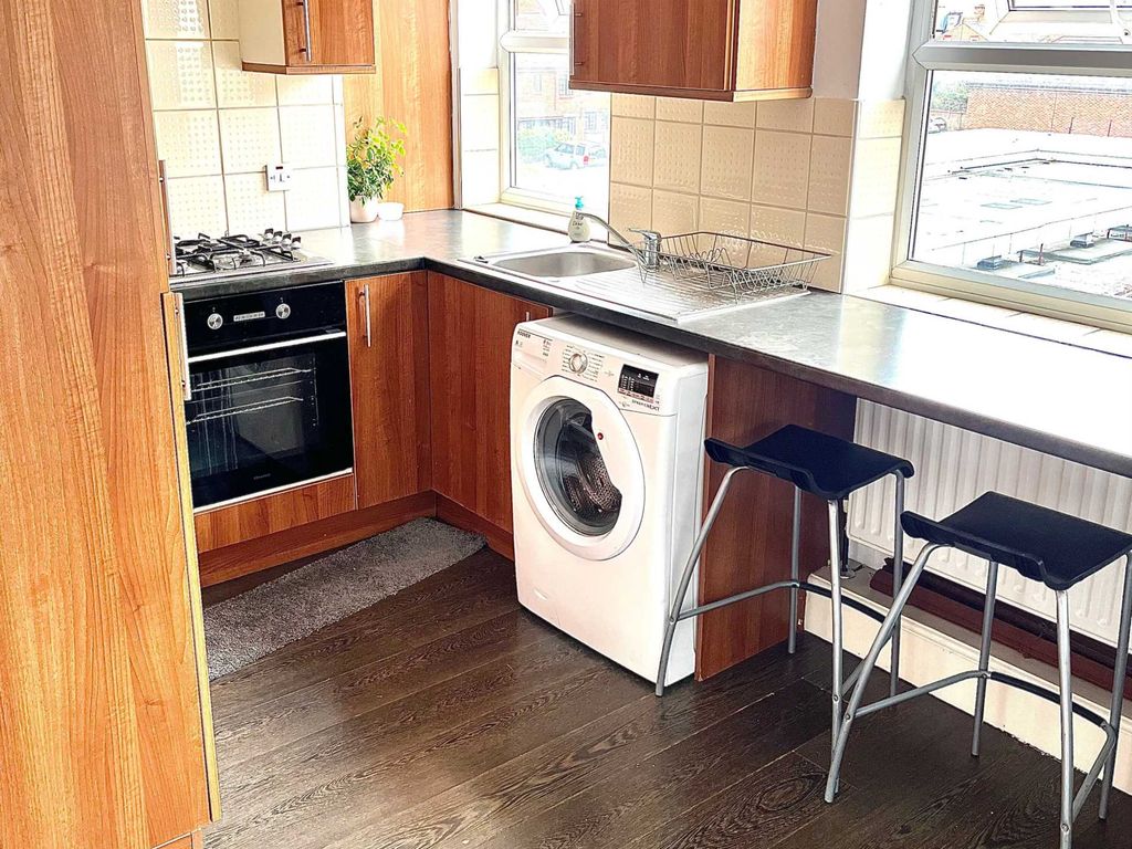 1 bed flat to rent in Ritherdon Road, London SW17 - Zoopla
