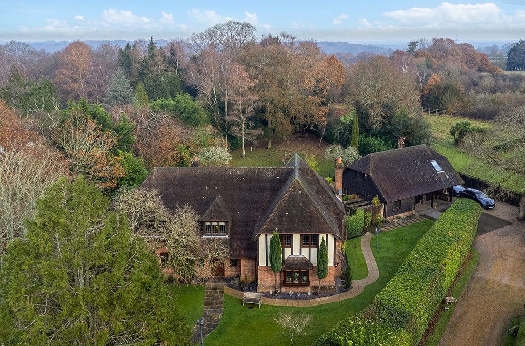 3 Bed Detached House For Sale In Loperwood Lane Calmore Southampton