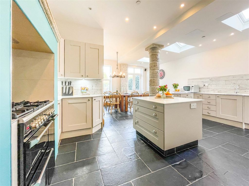 5 bed terraced house for sale in Spa Road, Weymouth DT3, £475,000 - Zoopla