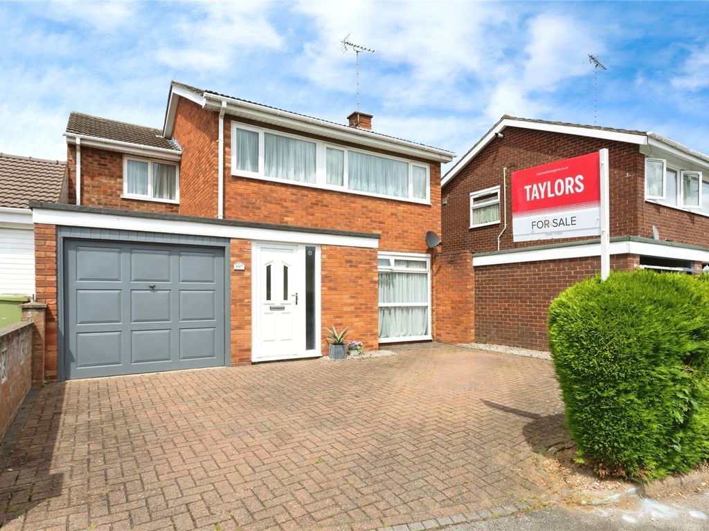4 Bed Link Detached House For Sale In Baccara Grove Bletchley Milton